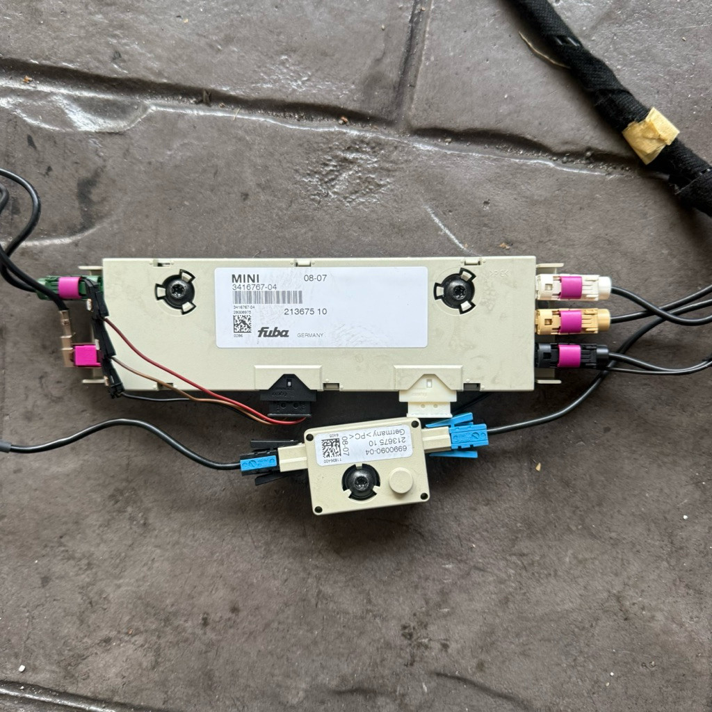 Mini Cooper R56 BMW Antenna Amplifier Diversity AM/FM Original Used ...