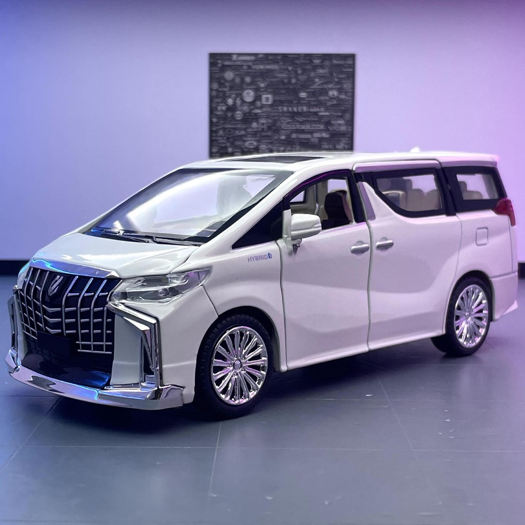 Toyota Alpha Model Business Vehicle 1: 24 Alloy Car Model with Sound ...