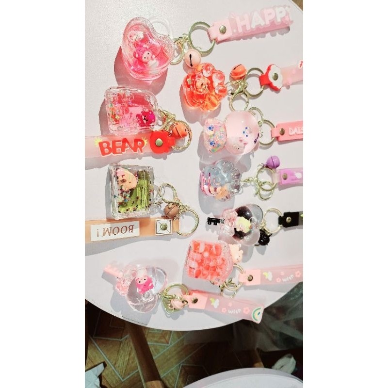 Glitter water Charm keychains, capybara, all types updated continuously ...