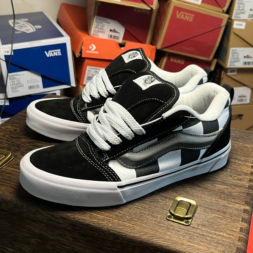 Vans Knu Skool hitam putih Checkerboard kasut kasual rendah atas ...