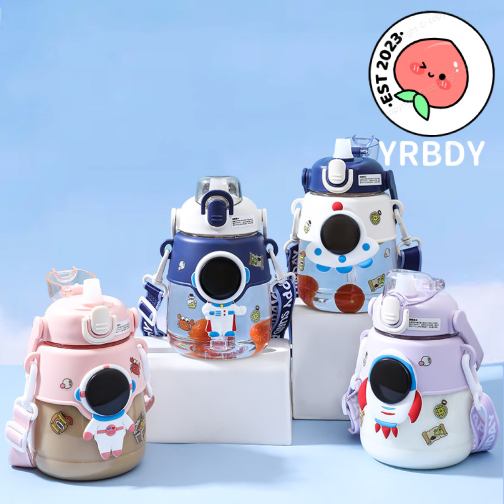YRBWDYZDH Children's Plastic Cup, Portable Cartoon Astronaut Water Bottle, Outdoor Leakproof ...