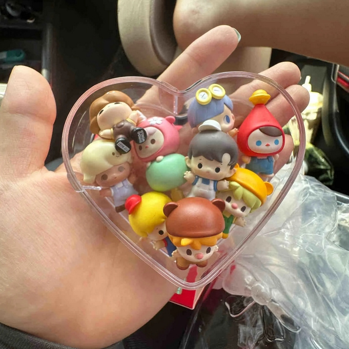 POPMART POP BEAN Hug Series Cute Grain Trendy Toy Doll Mini Ornaments ...