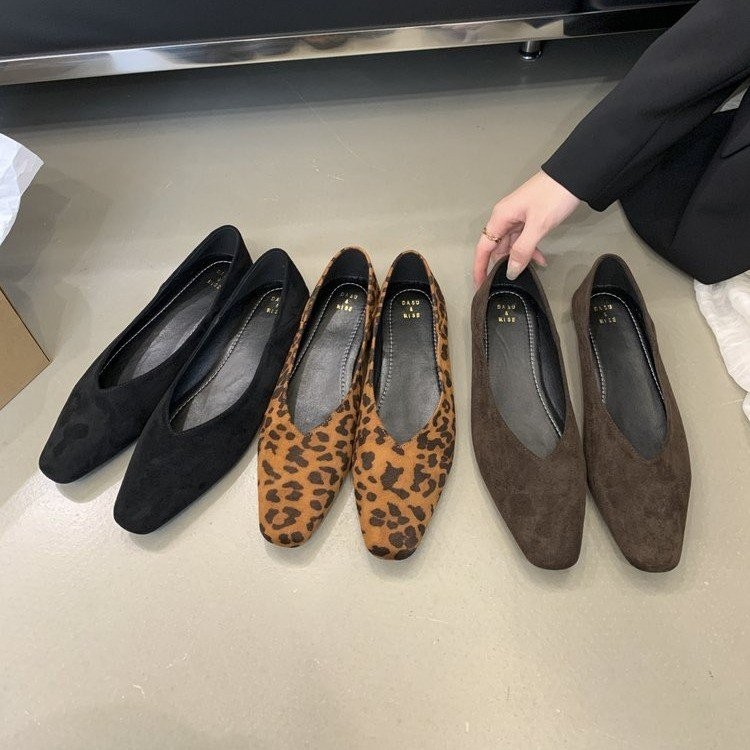 Autumn New Flat Bottom Slip-on Pumps Female | Shopee Malaysia
