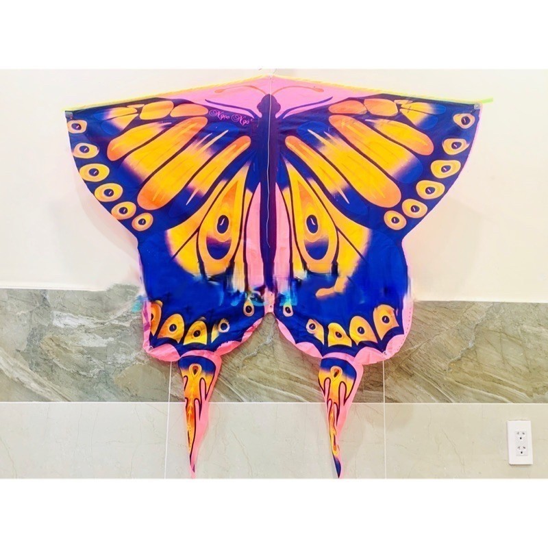 Color BUTTERFLY KITE medium width 1m x length 1m2 (comes with kite ...