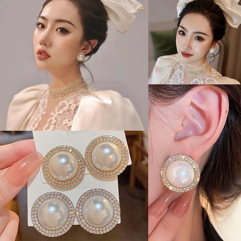 Luxury Pearl Stud Ear for Women Diamond Surround Pearl Stud Earring ...