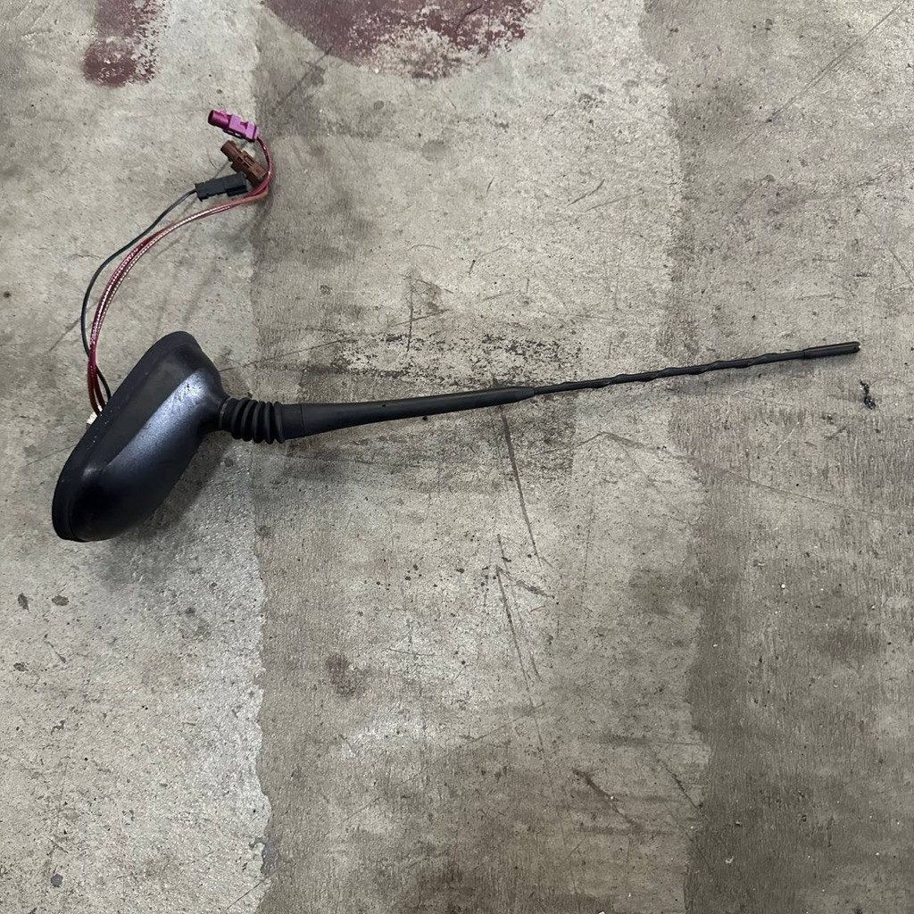 MERCEDES BENZ W245 B170 B180 ANTENNA ORIGINAL USED FROM JAPAN | Shopee ...