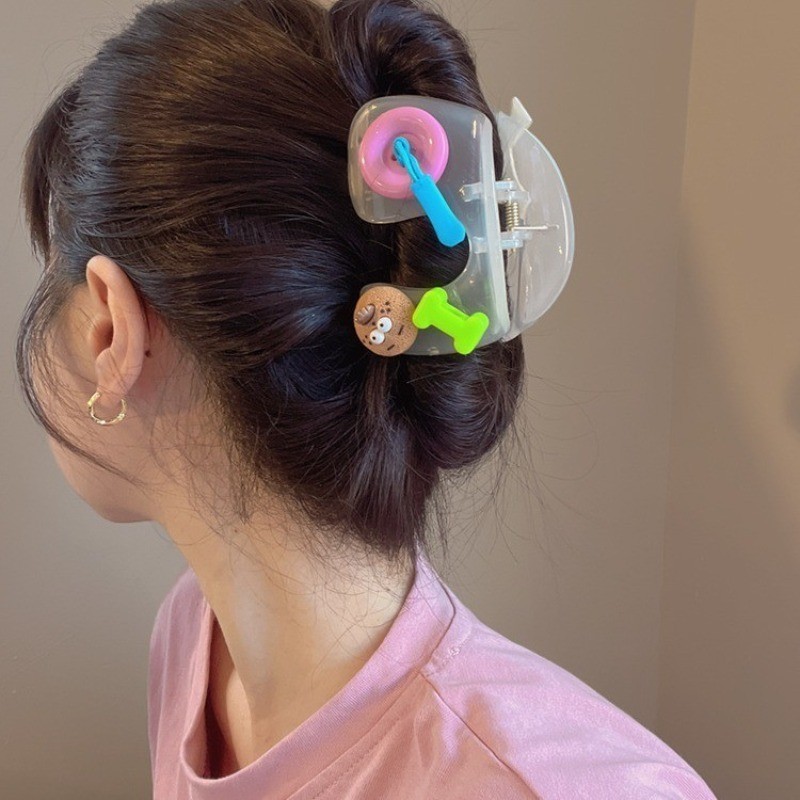 Creative age reduction grab clip female Korean new jelly colored button ...