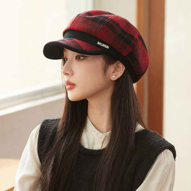 British Octagonal Hat Hat for Women2024New Plaid Retro Peaked Cap Makes ...