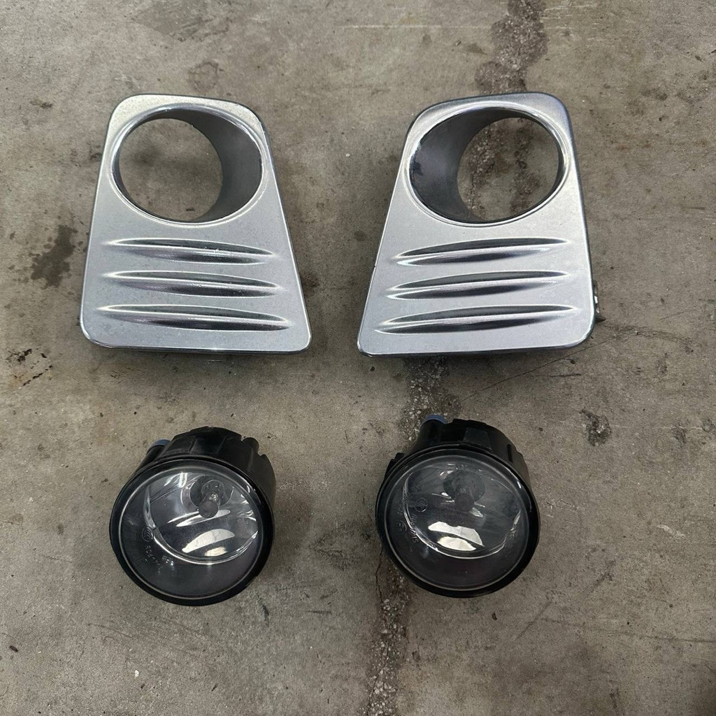 Nissan Serena C26 CBU Fog Lapm & Fog Lamp Cover Chrome ORIGINAL USED ...