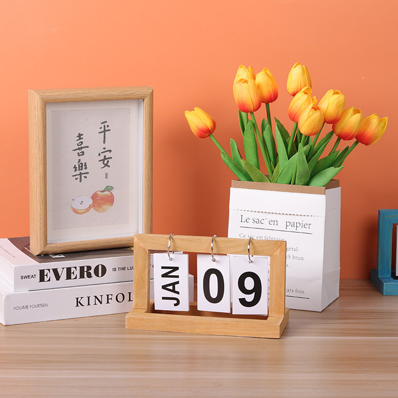 Wooden Desk Calendar Wooden Page Turning Calendar Mini Perpetual ...