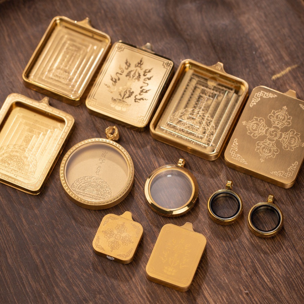 Transparent double-sided Tangka Ga Wu box pendant Round stainless steel ...