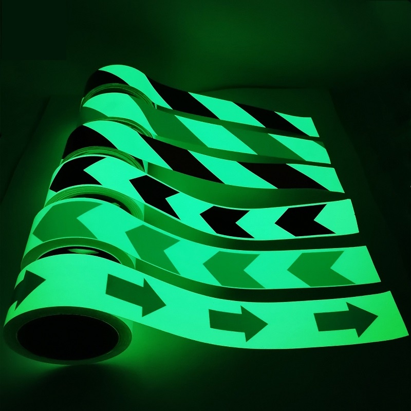 Road Traffic Guidepost Sign Storage Light Luminescent Film Glowing In ...