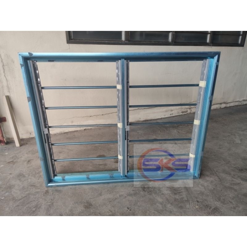 SKS Metal Window Frame 1200mm(W) x 950mm(H) 6D2L Aluzic Adjustable ...