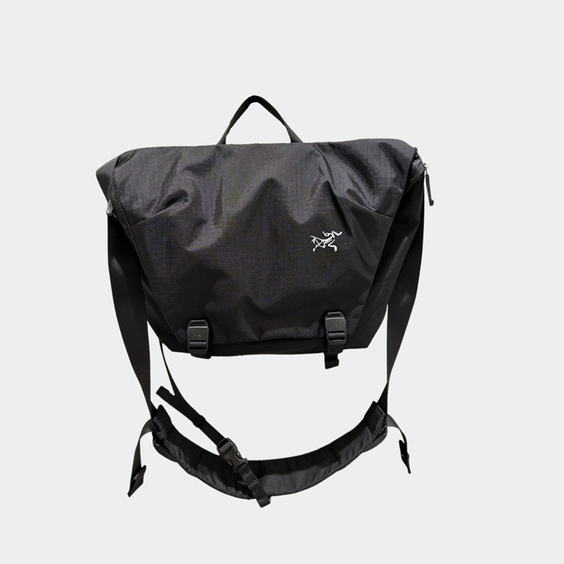 High-end!!!! ARCTERYX Bag Granville 10L Large Capacity Clamshell ...
