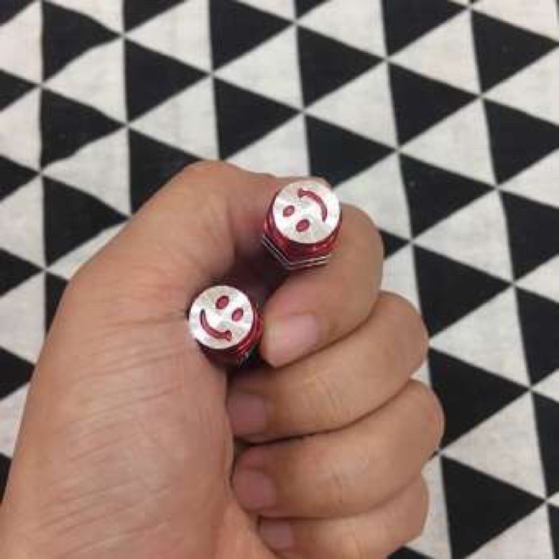 Honda,yamaha smiley face screws (1 pair) | Shopee Malaysia