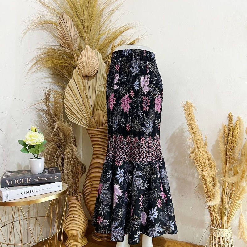 [Ship from KL] NEW Plisket Mermaid Batik Skirt Kebaya Bottom Skirt ...