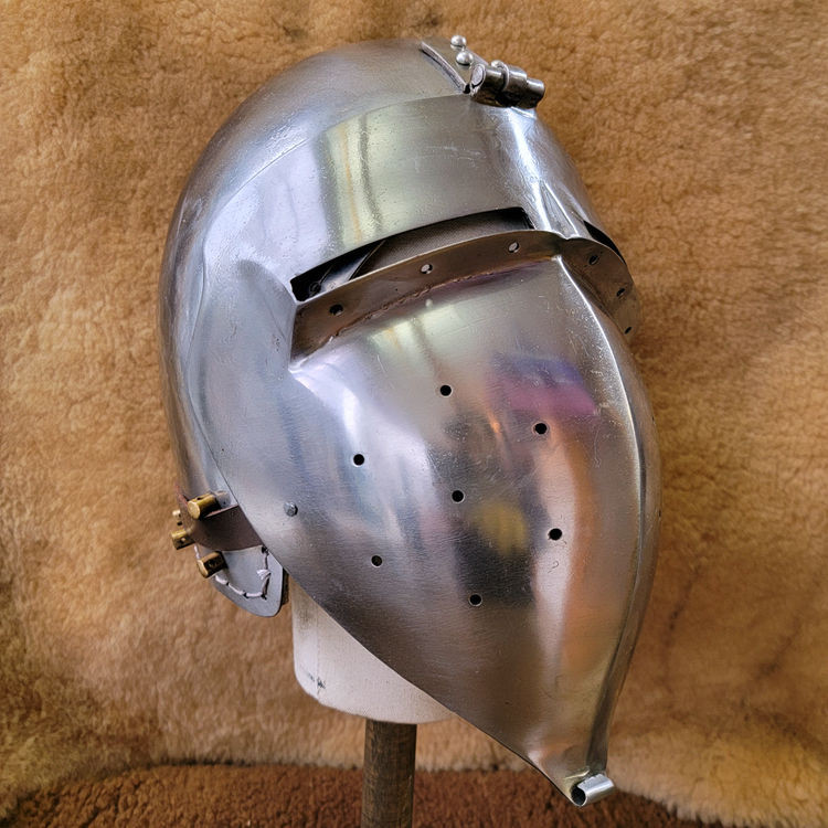 Real-time Inventory = Medieval Knight Board Armor Klappvisor Helmet Ape ...