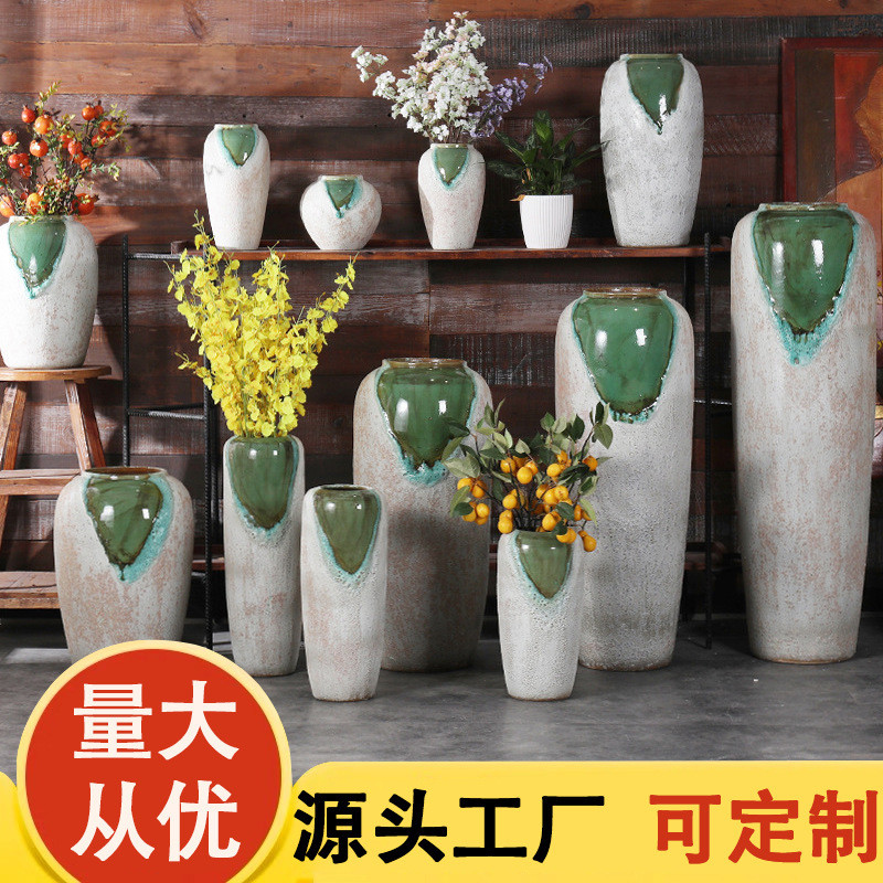 Vas gaya Cina retro Jingdezhen tembikar ruang tamu halaman lantai ...