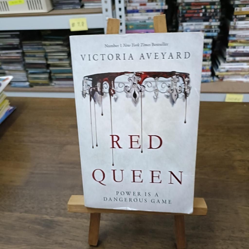 Red Queen Victoria Aveyard | Shopee Malaysia
