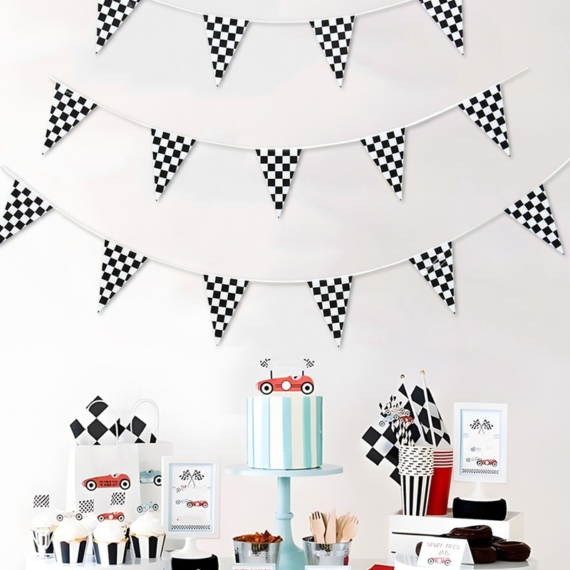 11:3910M Black White Checkered Racing Pulling Flags Triangle Flags Race ...