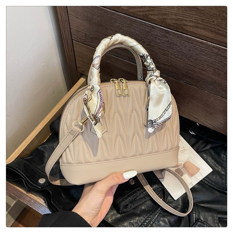 PREMIUM QUALITY 】WC-32 Handbag women Sling bag women Crossbody bag ...