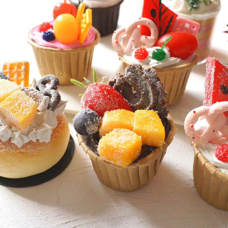 Simulasi Model Kek Roti Palsu Hadiah Perkahwinan Cawan Kertas Krim Kek ...