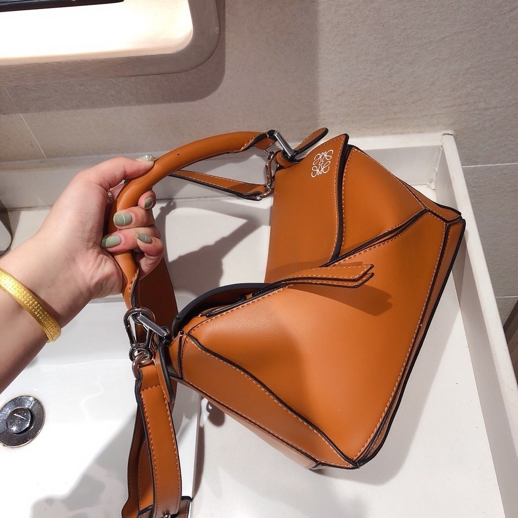 Premium Hot Sell pakej kotak hadiah loewe luoyiwei counter warna teka ...