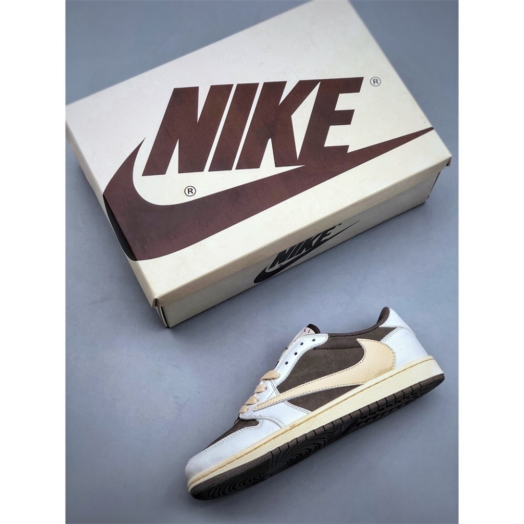 Travis Scott x Air Jordan 1 low OG SP "Sail and Ridgerock" AJ1Gray ...