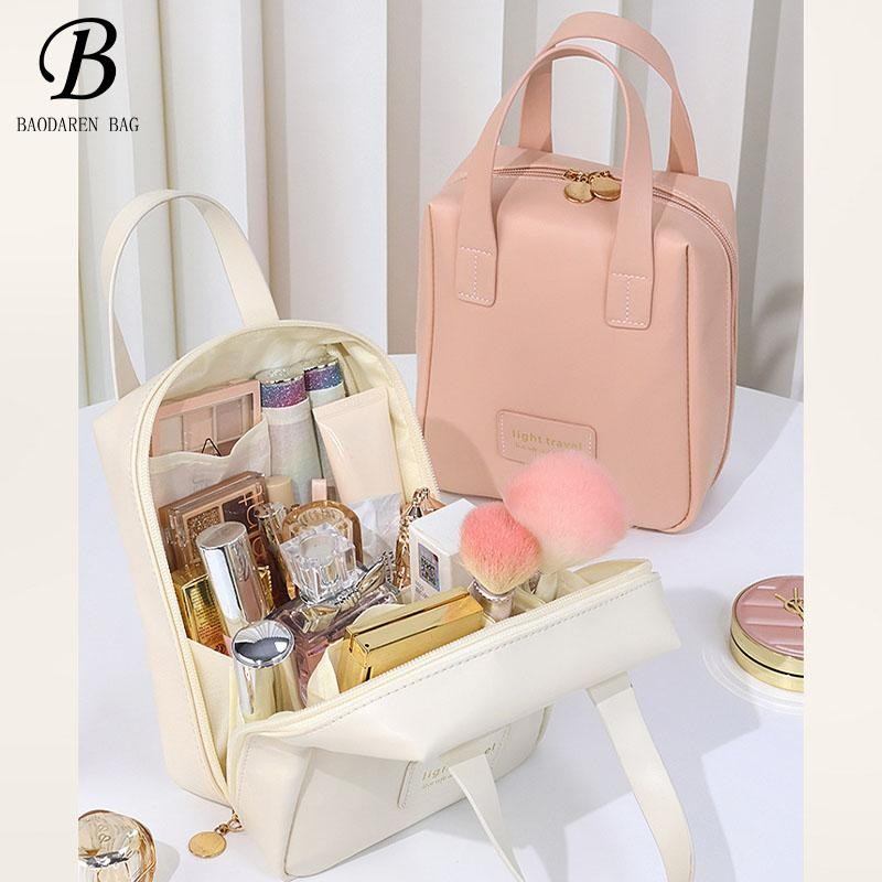 Bag solekan berbentuk kerang.Shell Solid Color Makeup Bag, Fashion ...