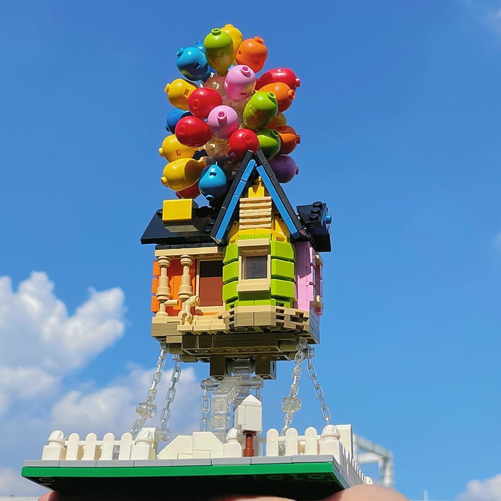 现货 Compatible with Lego Disney Flying House Tour Floating Balloon House ...