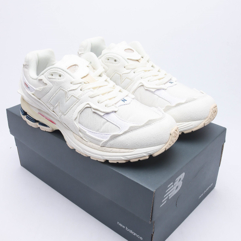 New Balance 2002r running shoes · dengan EnCap midsole yang sepadan ...