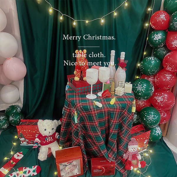 lapik meja 桌布 in Krismas kain kotak-kotak merah dan hijau alas meja ...
