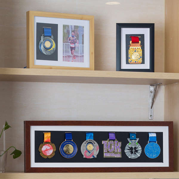 medal display medal hanger medal frame display Bingkai pingat: bingkai ...