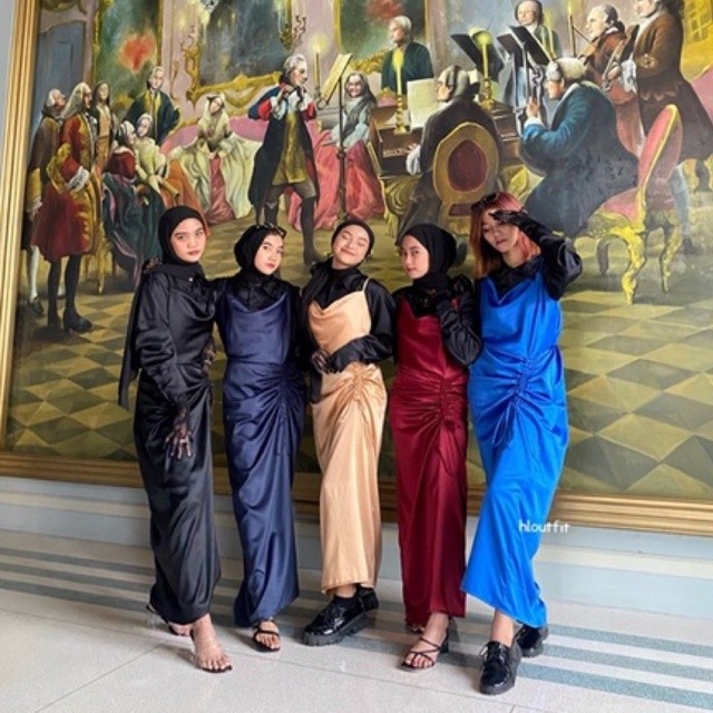 Hl LIDYA DRAWING DRESS (REALPICT) | Shopee Malaysia