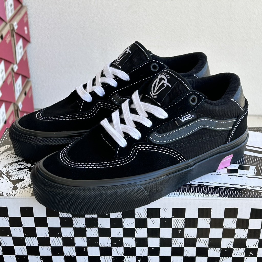 Vans Rowan Black Low-Top Casual Sneakers | Shopee Malaysia