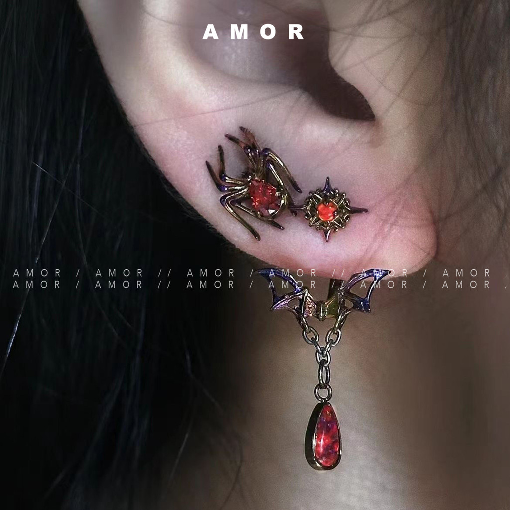 Spider Ear Bone Nail, Spider Web Cochlear Nail, Red Heart Bat Ear Nail ...