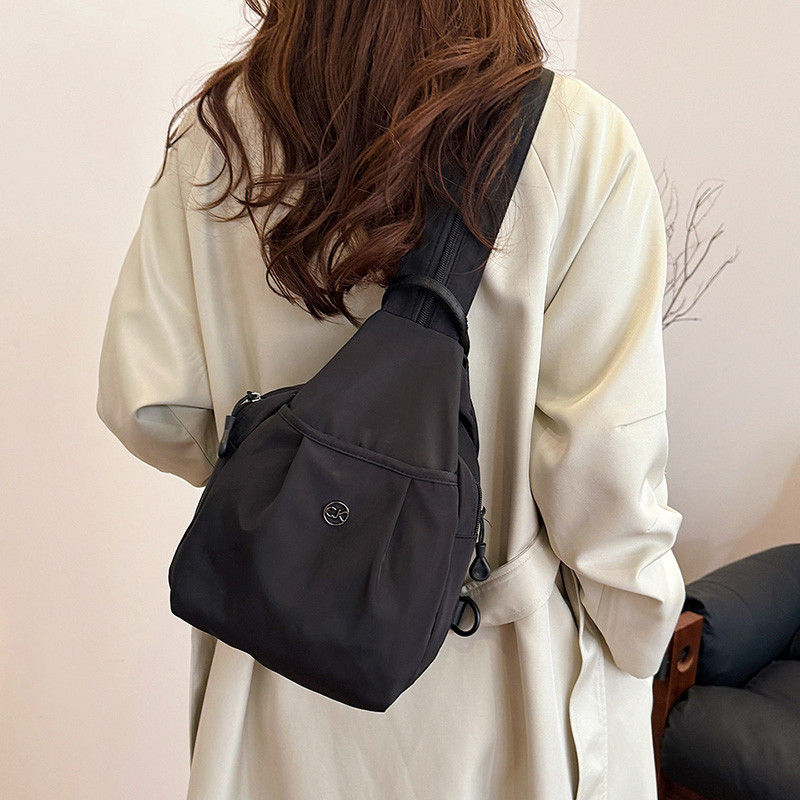 Water-Repellent Ladies Chest Bag Multifunctional Messenger Bag Can ...
