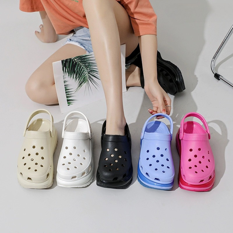 Women's Sandals CROSS Classic Mega Crush Clog Sandals Woman Cross Mega ...