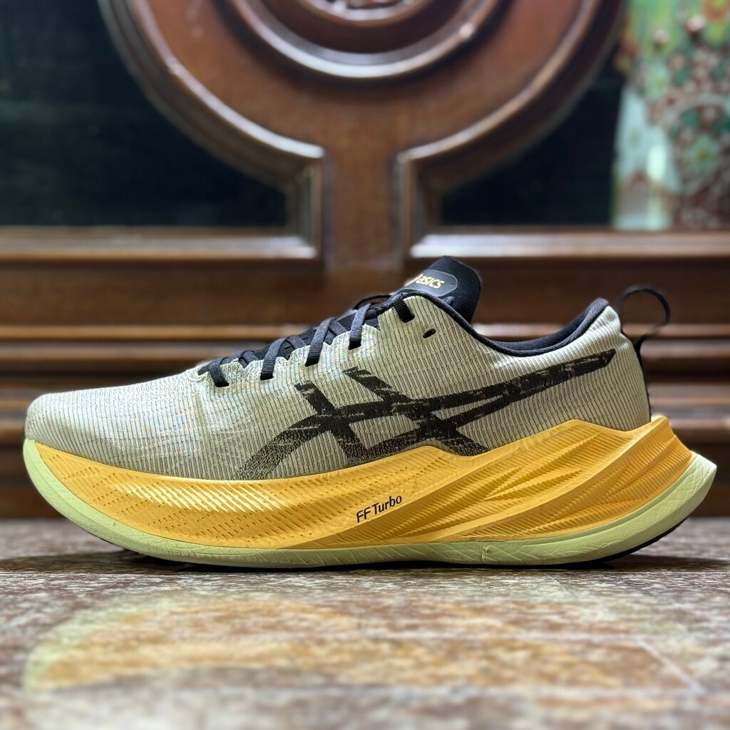 ASICS SuperBlast OG 2nd Hand Running Shoes (M10.5US) | Shopee Malaysia