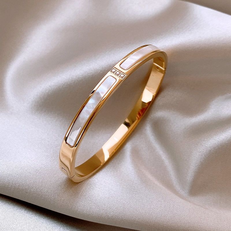Shell Titanium Steel Bracelet Female Niche Design Light Luxury High-End ...