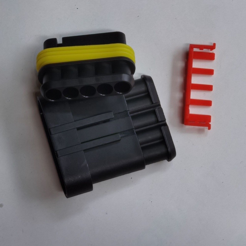 Combo of 10 5P waterproof electrical wiring jacks for motorbikes, cars ...