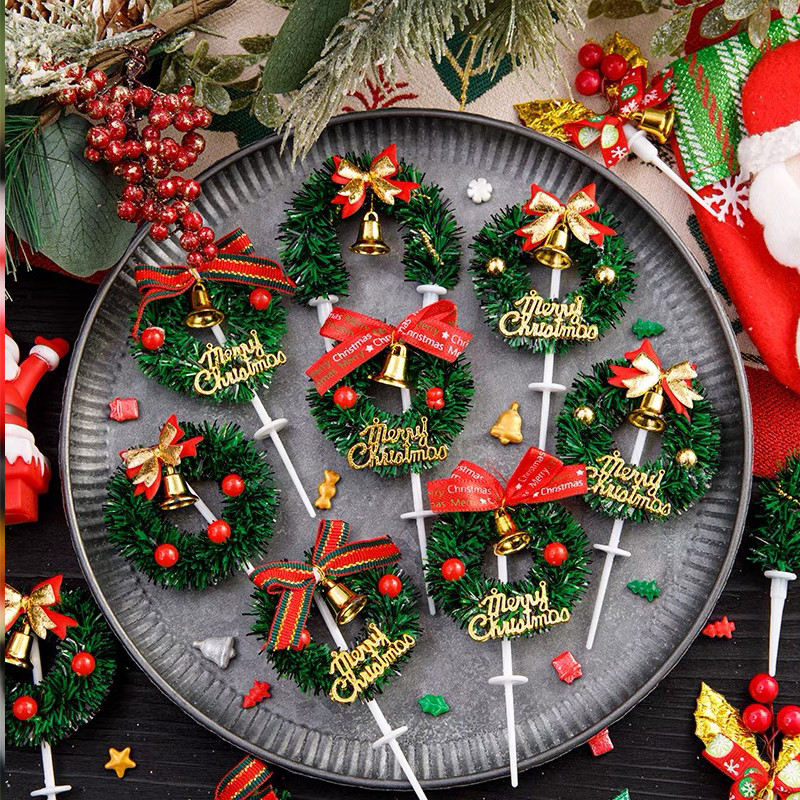 2026 Christmas Cake Toppers Grass Circle Cake Decoration Plugin Leaf ...
