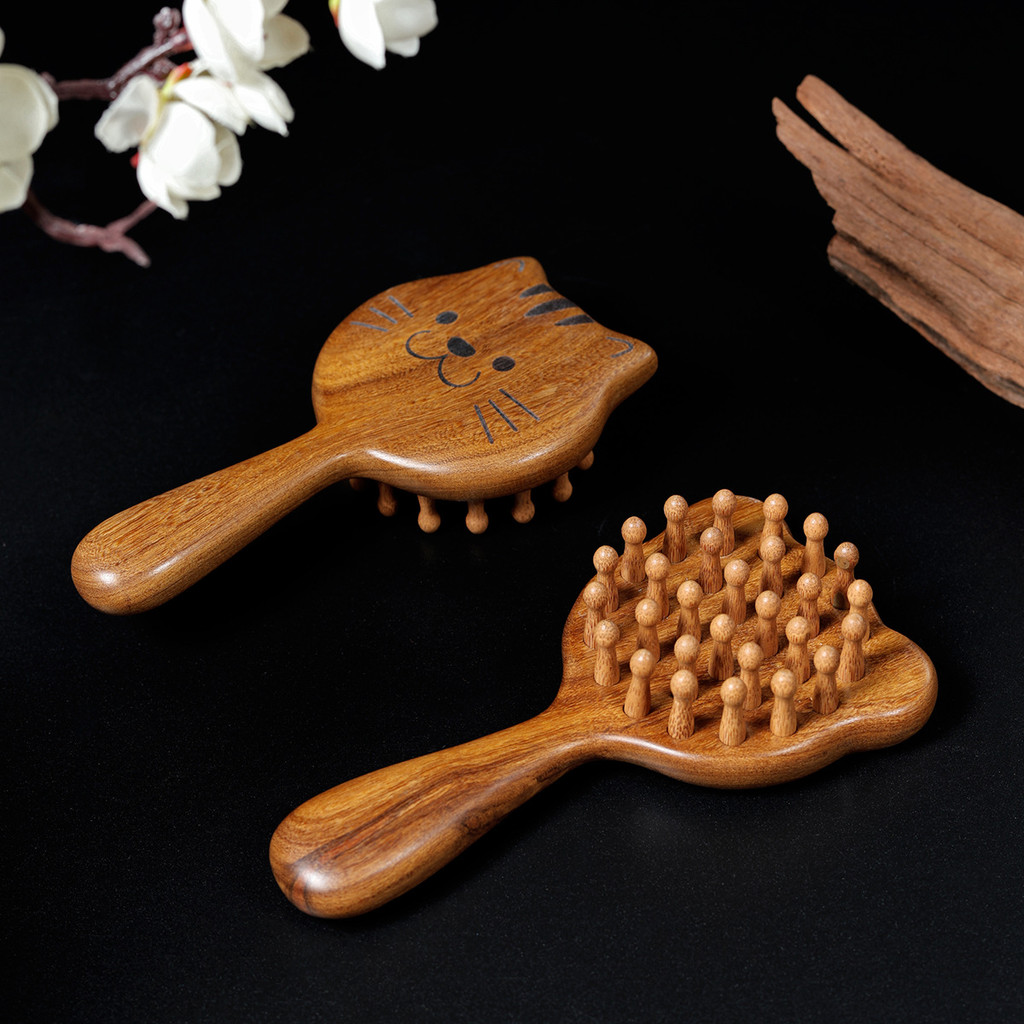 Golden Sandalwood Nail Comb Cute Kitten Bear Thick Teeth Round Solid ...