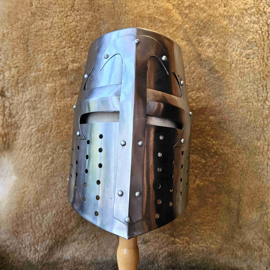 Real-time Inventory = Medieval Knight Armor Giant Armor Crusader Barrel ...