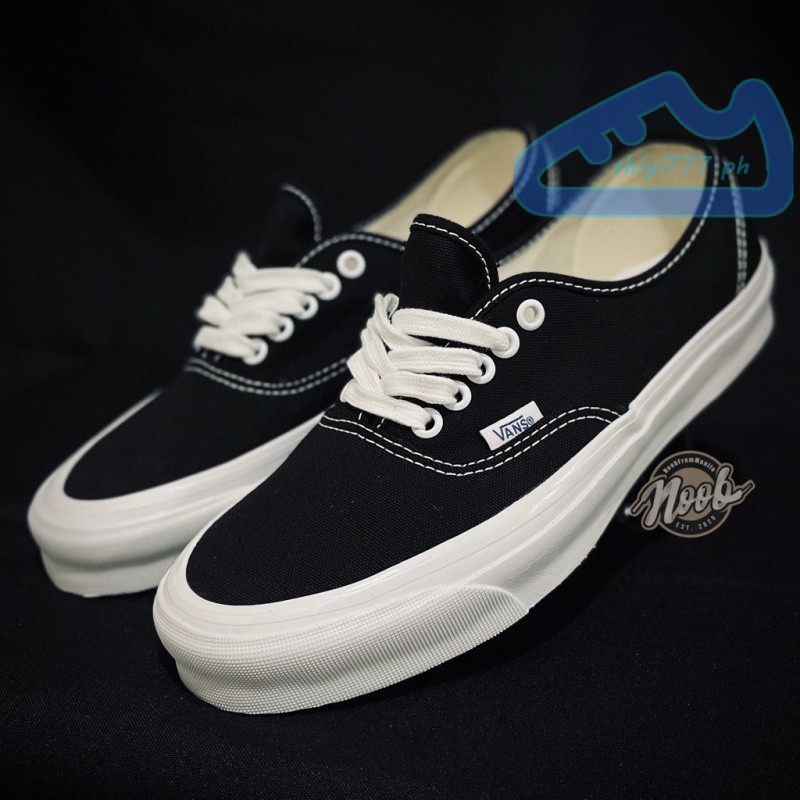 Van Vault dan Authentic LX Hitam/Putih SS20 MS7K | Shopee Malaysia