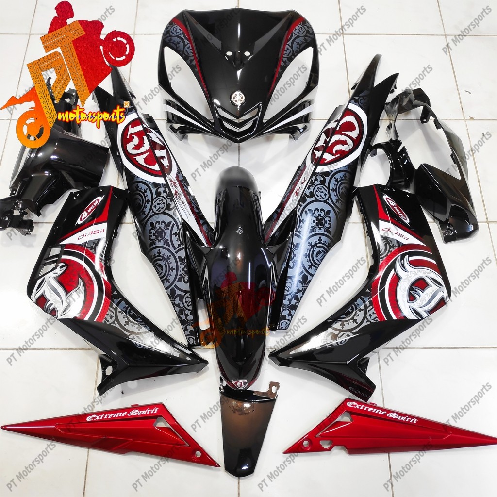 Yamaha LC 135 LC 135 Cover Set Black Red Kilat LC135 V1 Batik Hitam ...