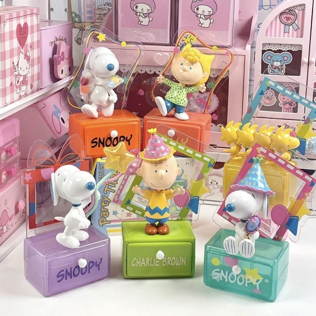 Miniso MINISO MINISO Snoopy Party Theme Mystery Box Figure Cute ...