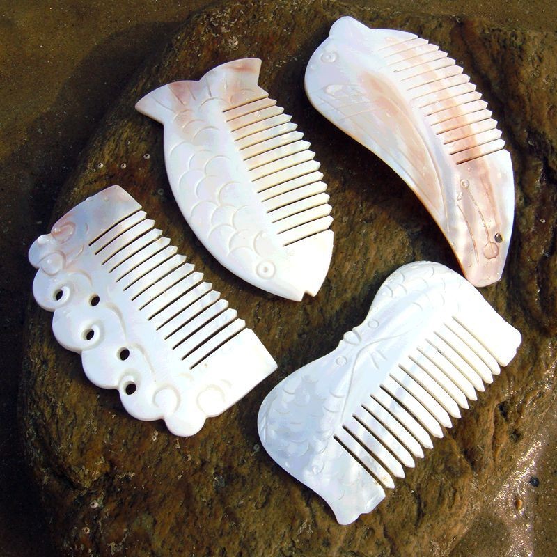Natural Clam Shell Pearl Shell Comb Creative Scraping Board Conch Shell ...