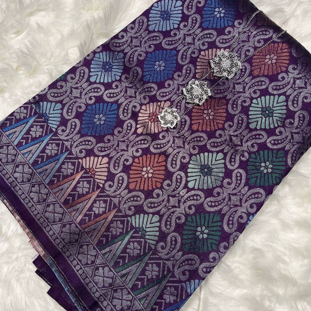 KAMDAR Kain Songket Metallic Teratai Perak Bidang 44" Open Meter (Kain ...