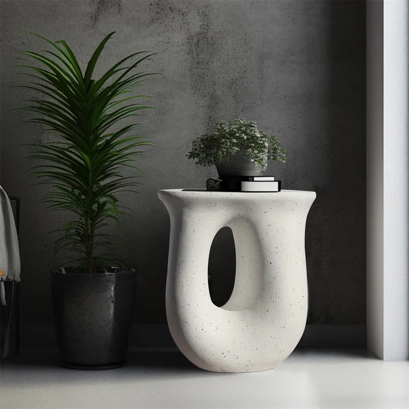 LUVODI Modern U-shaped Geometric Lightweight Concrete Accent Table ...